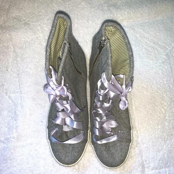 Keds | Shoes | Keds 7 Kick Start Indie Gray Hi Top Lavender Laces Side ...
